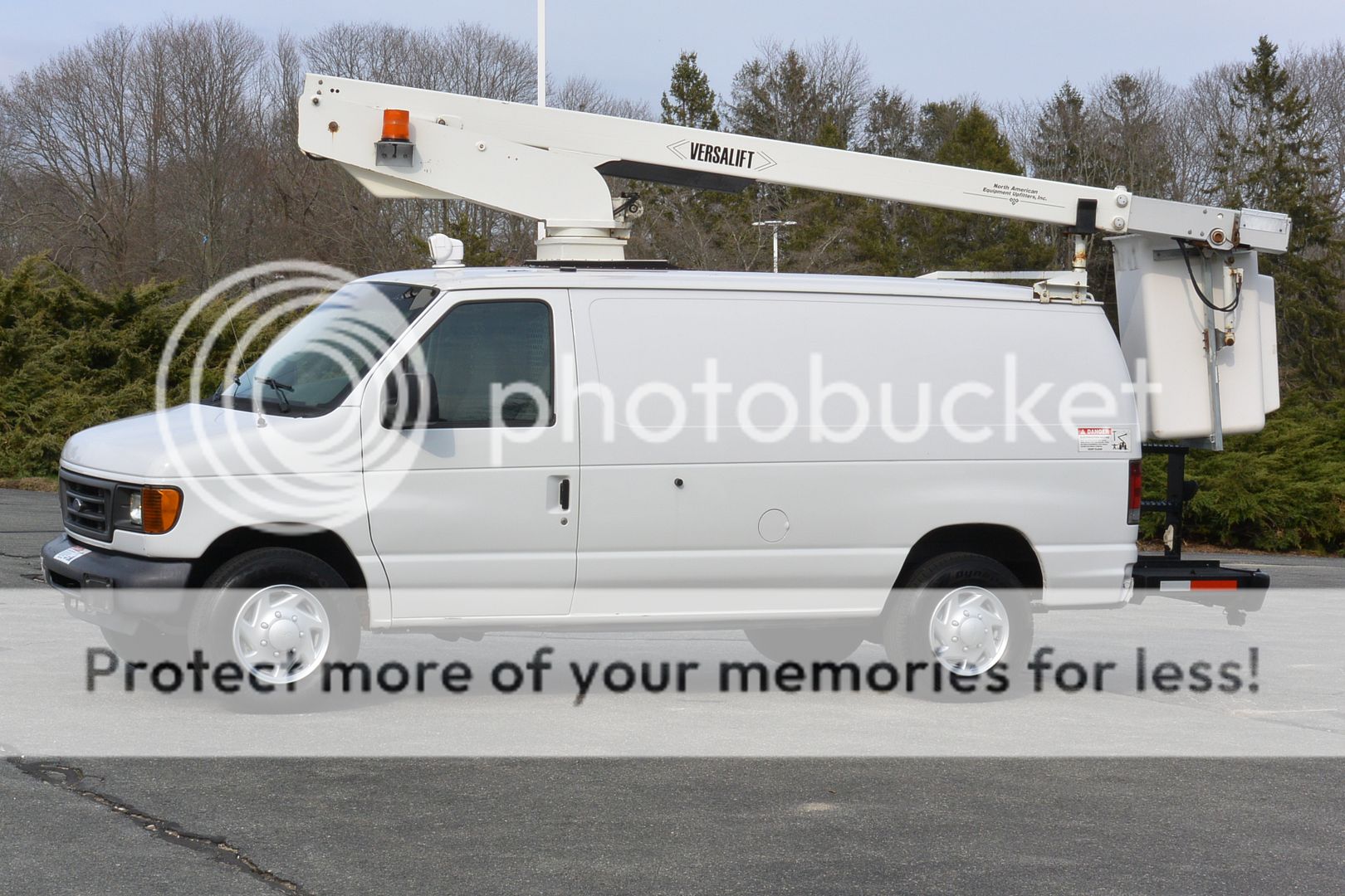 2005 Ford E350 30' Boom Bucket Lift Service Cargo Van Truck 5.4L V8 | eBay